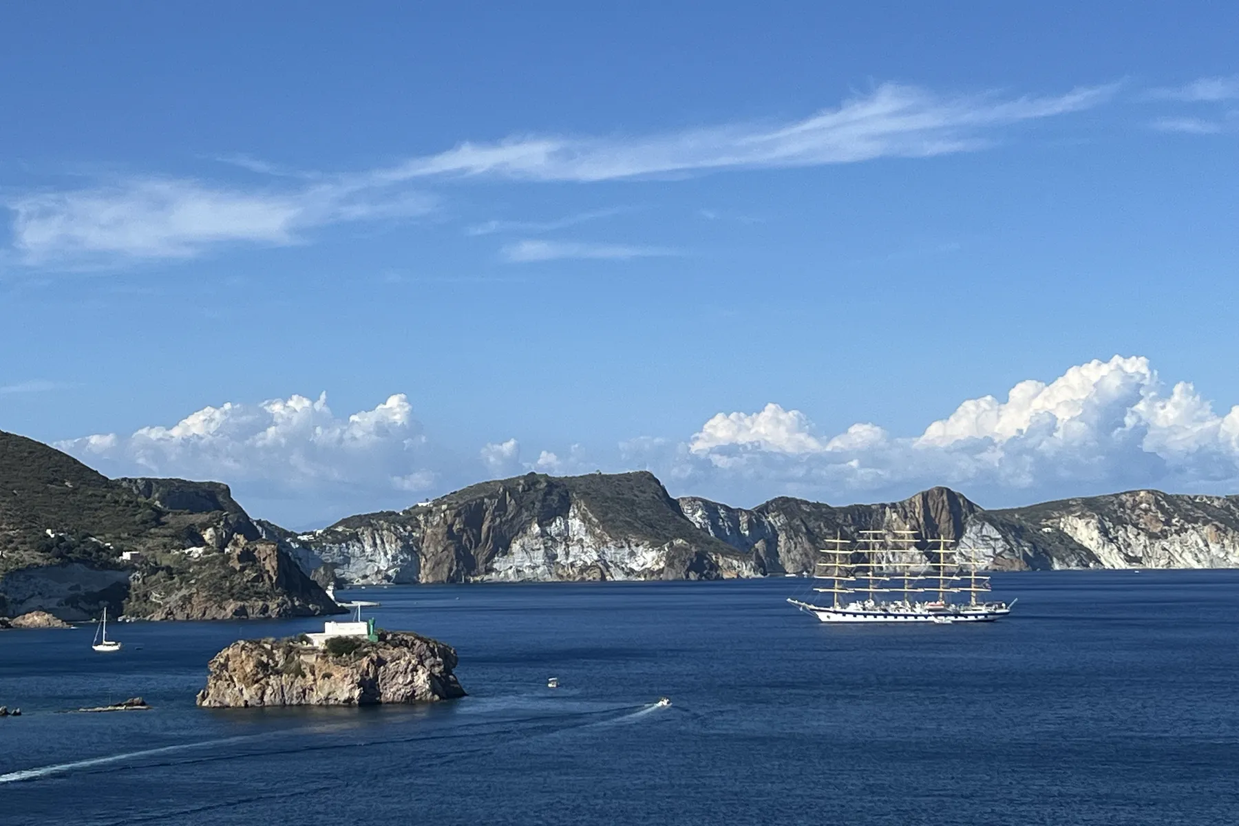 ravia ponza